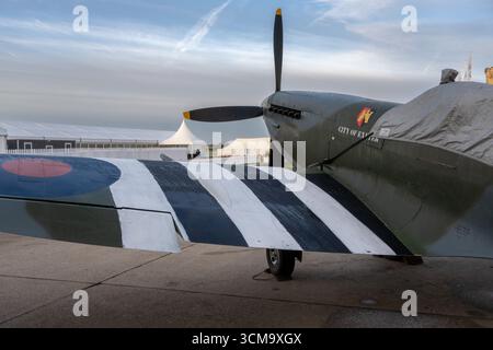 September 2025 - Supermarine, Spitfire at Goodwood Revival Stock Photo ...