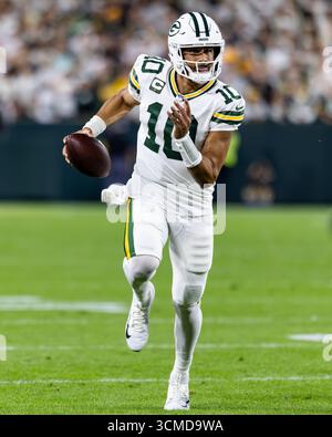 Green Bay Packers quarterback Jordan Love (10) and Arizona Cardinals ...