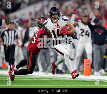 Houston Texans wide receiver Jaylin Noel (14) runs the ball during the ...