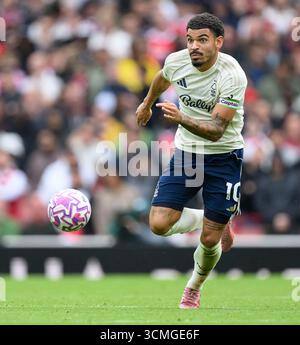 Morgan Gibbs-White of Nottingham Forest breaks with the ball during the ...