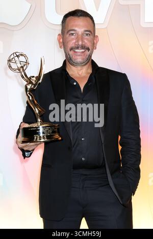 LOS ANGELES - SEP 14: Jesse Metcalfe at the Genlux Rodeo Drive Festival ...