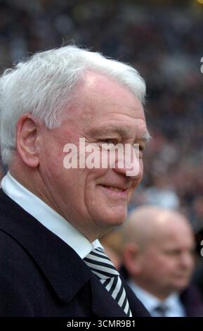 Sir Bobby Robson makes a surprise appearance on the pitch before ...