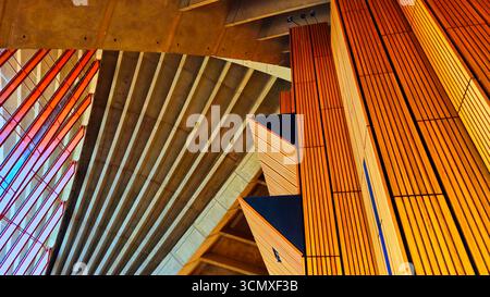 Design and innovation, the Sydney Opera House, Monumental Steps, Sails ...