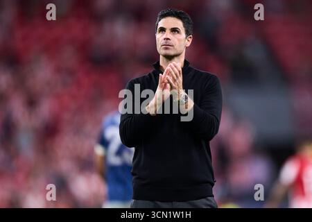 Mikel Arteta Head Coach of Arsenal FC looks on during the Arsenal FC ...