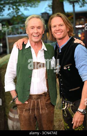 Peter Kraus mit Sohn Mike - HeidiFest by Heidi Klum im Hofbräuhaus in ...