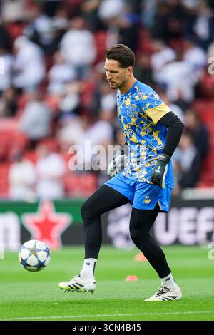 Janis Blaswich (Bayer 04 Leverkusen, 28) UEFA Champions League: Bayer ...
