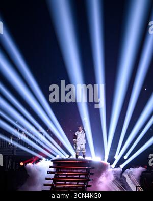 Nagoya, Aichi, Japan. 14th Sep, 2025. Champion Japan's Naoya Inoue ...