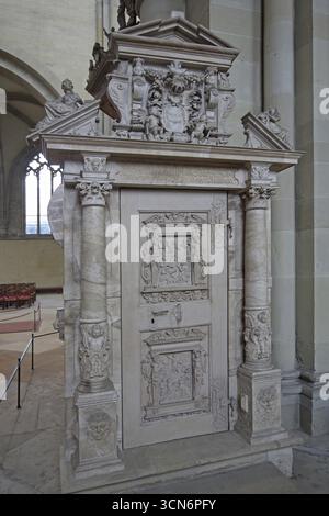 Renaissance pulpit by Christoph Kapup 1597 made of alabaster ...