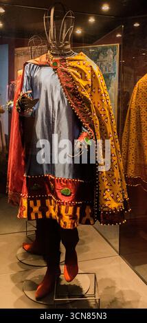 clothing of Serbian kings and queens from the Middle Ages Stock Photo ...