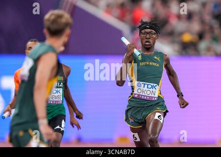 Udeme Okon of South Africa competing in the 4x400m relay final at the World Athletics ...
