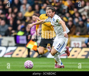 Brenden Aaronson of Leeds United with ball at his feet during the ...