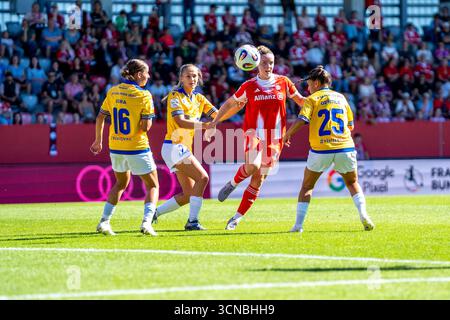 Noemi Gentile (25 FC Carl Zeiss Jena) during the Google Pixel Frauen ...