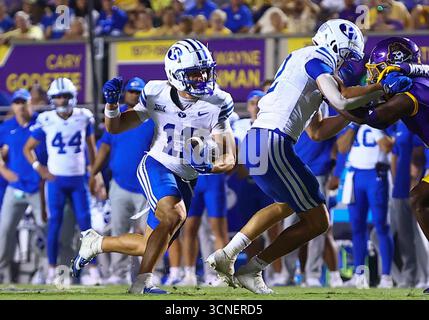 BYU wide receiver Parker Kingston (11) makes the over the shoulder ...