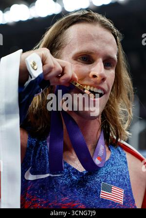 Cole Hocker (United States) with his gold medal after winning the 5000 ...