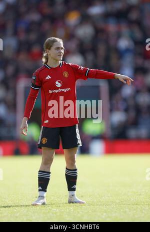 Manchester United’s women Jessica Park scoring the 0-1 goal for his ...