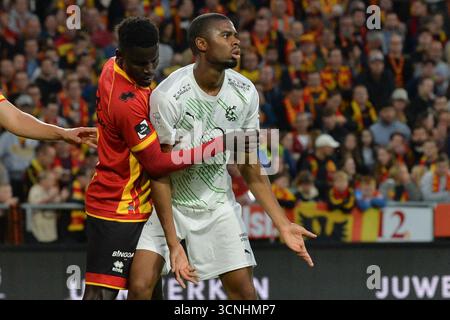 Cercle's Steve Eyrolle Ngoura and Mechelen's goalkeeper Nacho Miras ...