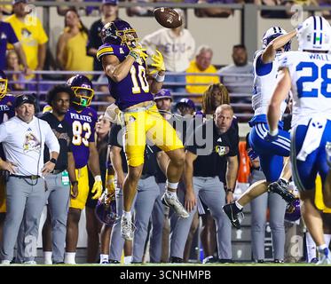 East Carolina wide receiver Brock Spalding (10) runs during the ...