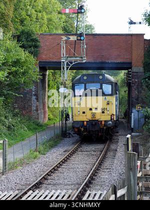 Class 31 31601 at the Northampton and Lamport Railway 200 Gala ...