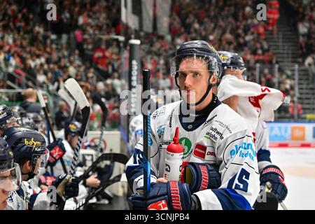 Matias Lassen (Iserlohn Roosters, #15), GER, Iserlohn Roosters vs. Red ...