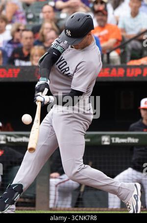 New York Yankees' Cody Bellinger runs to third base after hitting a ...