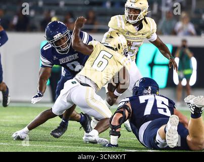 Charlotte running back Rod Gainey Jr. (6) runs with the ball against ...