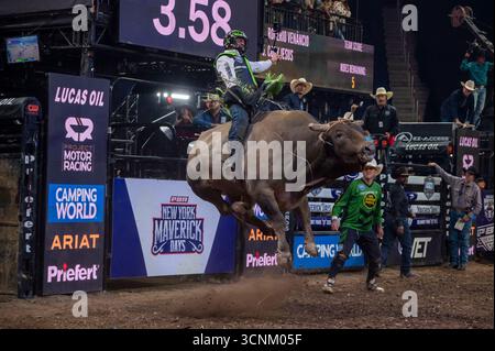 Sage Steele Kimzey of the Austin Gamblers rides Blue Duck during the ...