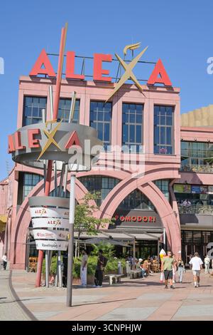 Kaufhaus Alexa, Grunerstraße, Mitte, Berlin, Deutschland Stock Photo ...