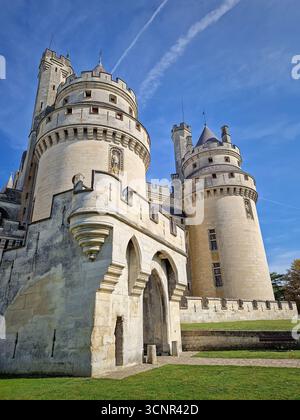 Chateau de Pierrefonds, Pierrefonds, Oise, Picardy, France Stock Photo ...