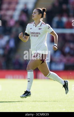 Emily Fox (2 Arsenal) in action during the Barclays Womens Super League ...