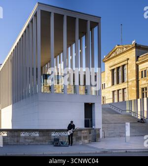 James Simon Gallery, main portal, Berlin, Germany Stock Photo - Alamy