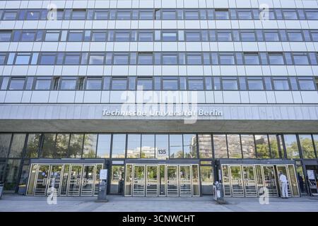 Main Building, Technical University, Strasse des 17. Juni ...
