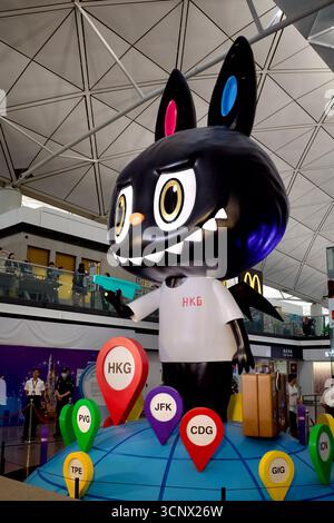 LABUBU In Hong Kong LABUBU, The Monsters player of POP MART sculpture ...