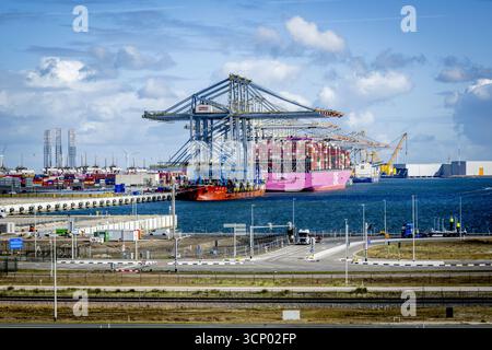 ROTTERDAM - Port of Rotterdam ANP /HOLLANDSE HOOGTE /ROBIN UTRECHT ...