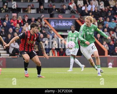 Newcastle United's Nick Woltemade battles for the ball with Sunderland ...