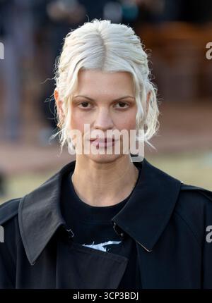 Pixie Geldof attending The Fashion Awards 2016 at The Royal Albert Hall ...