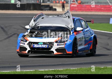 BTCC British Touring Car Championship Truxton Round 22 Stock Photo - Alamy