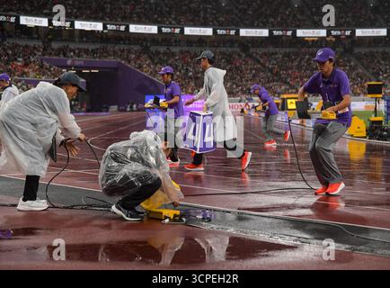4x100m women’s relay race final at the World Athletics Championships ...