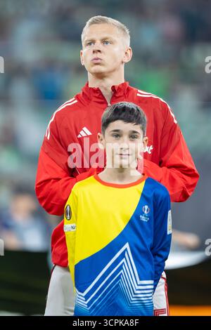 Oleksandr Zinchenko of Nottingham Forest during the pre-match warm-up ...