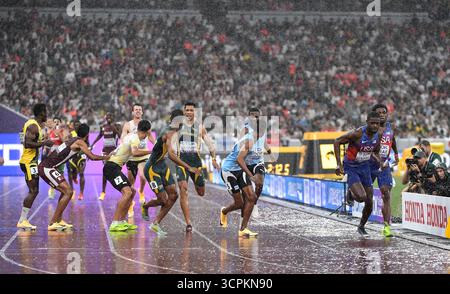 Khaleb McRae & Rai Benjamin of the USA competing in the 4x400m relay ...