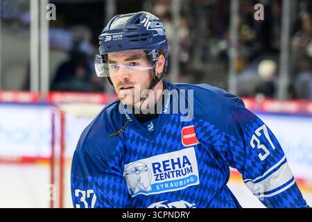 Josh Melnick (Straubing Tigers, #37) / Portrait / Portrait GER, EHC Red ...