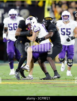 TCU wide receiver Joseph Manjack IV (14) catches a touchdown pass as ...