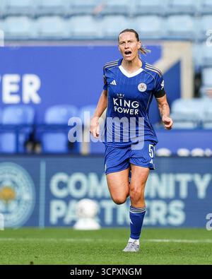 Sam TIERNEY of Leicester City heads at goal during the FA Women's ...