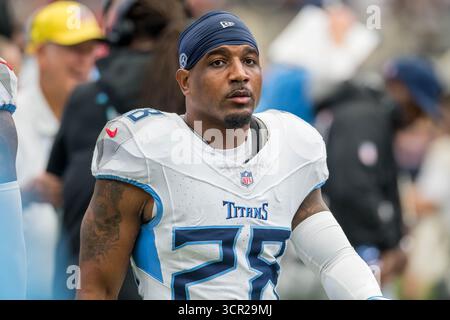 Tennessee Titans safety Quandre Diggs (28) during a timeout in the ...