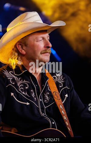 Edmonton, Canada. 26th Sep, 2025. Aaron Halliday brought his Alan ...
