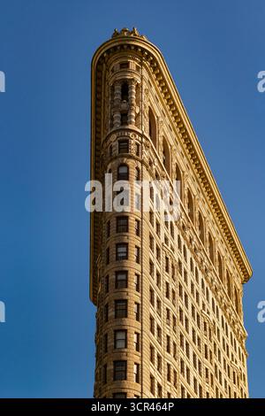 Flatiron Building, triangular skyscraper in New York, stands tall at ...