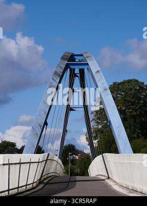 Redhayes pedestrian Bridge over the M5 motorway. Exeter, Devon, UK ...