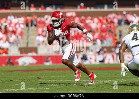 Arkansas wide receiver O'Mega Blake (9) gets ready to run a play ...