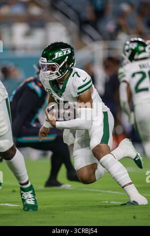 New York Jets' Justin Fields talks after an NFL football game against ...