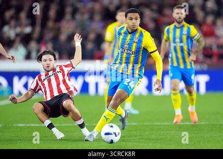 Sheffield United's Callum O'Hare (left) and Stoke City's Million ...