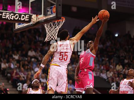 David Muenkat (Fitness First Wuerzburg Baskets, #55), Christopher ...